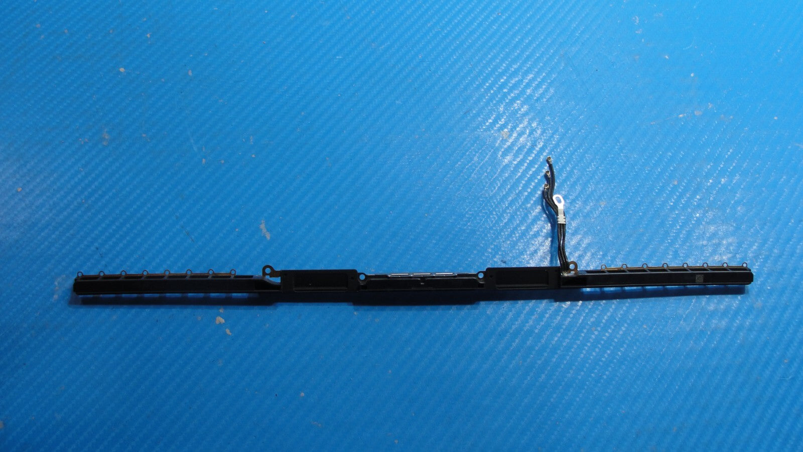 Buy MacBook Pro 16" A2141 Late 2019 BTO Genuine Rear Vent & Antenna Module | Fast Shipping ...