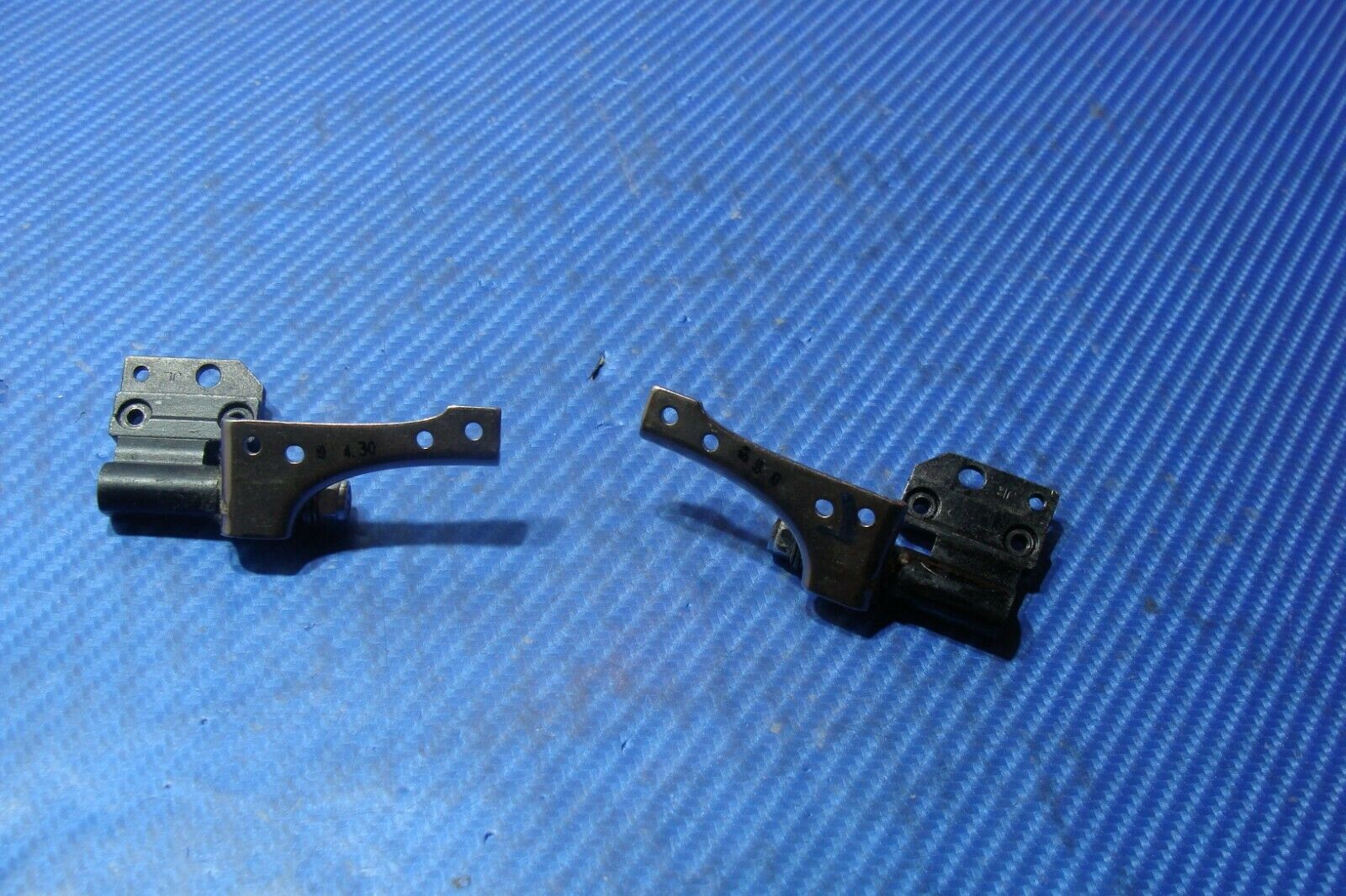 Dell Alienware M17x R2 17" Genuine Laptop Left & Right Hinge Set Hinges
